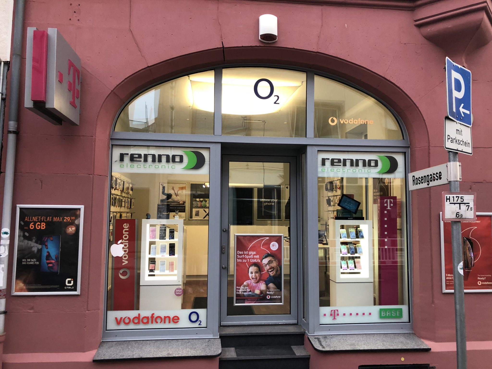 Home - Renno Electronic in Landau